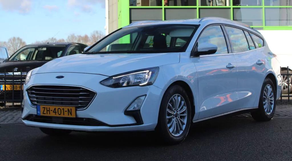 Ford Focus Station huren | Flexibel op weg